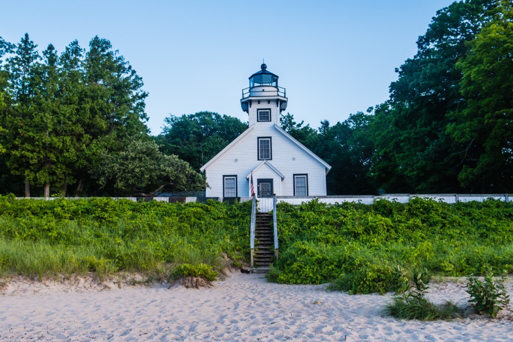 The North Coast of Michigan | US Tours Knows America